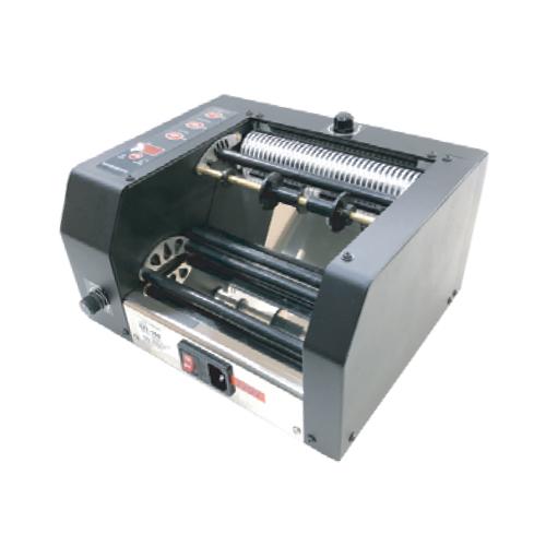 Automatic tape cutter